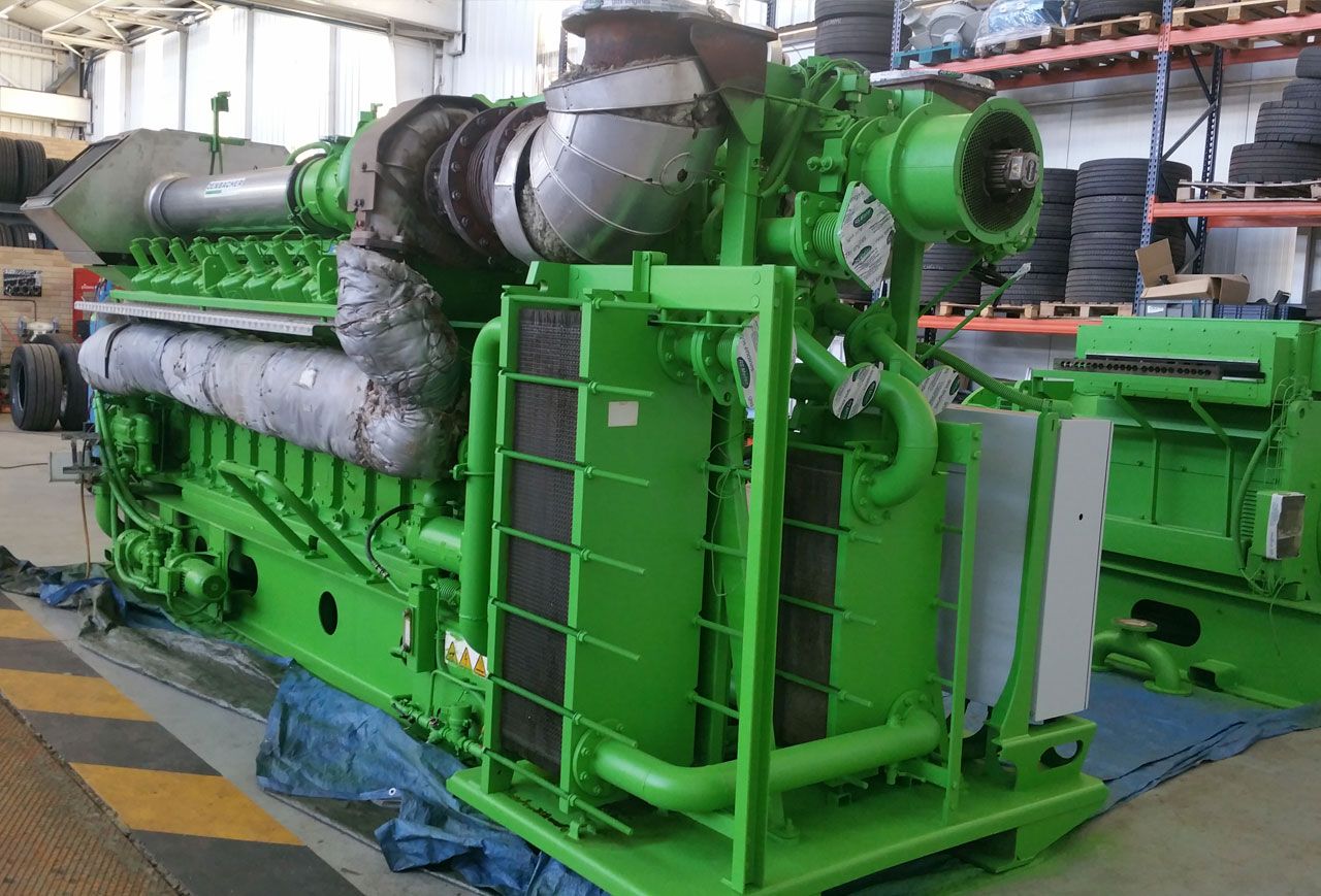 30.000 hours maintenance on a Jenbacher 620 gas engine “on-site”