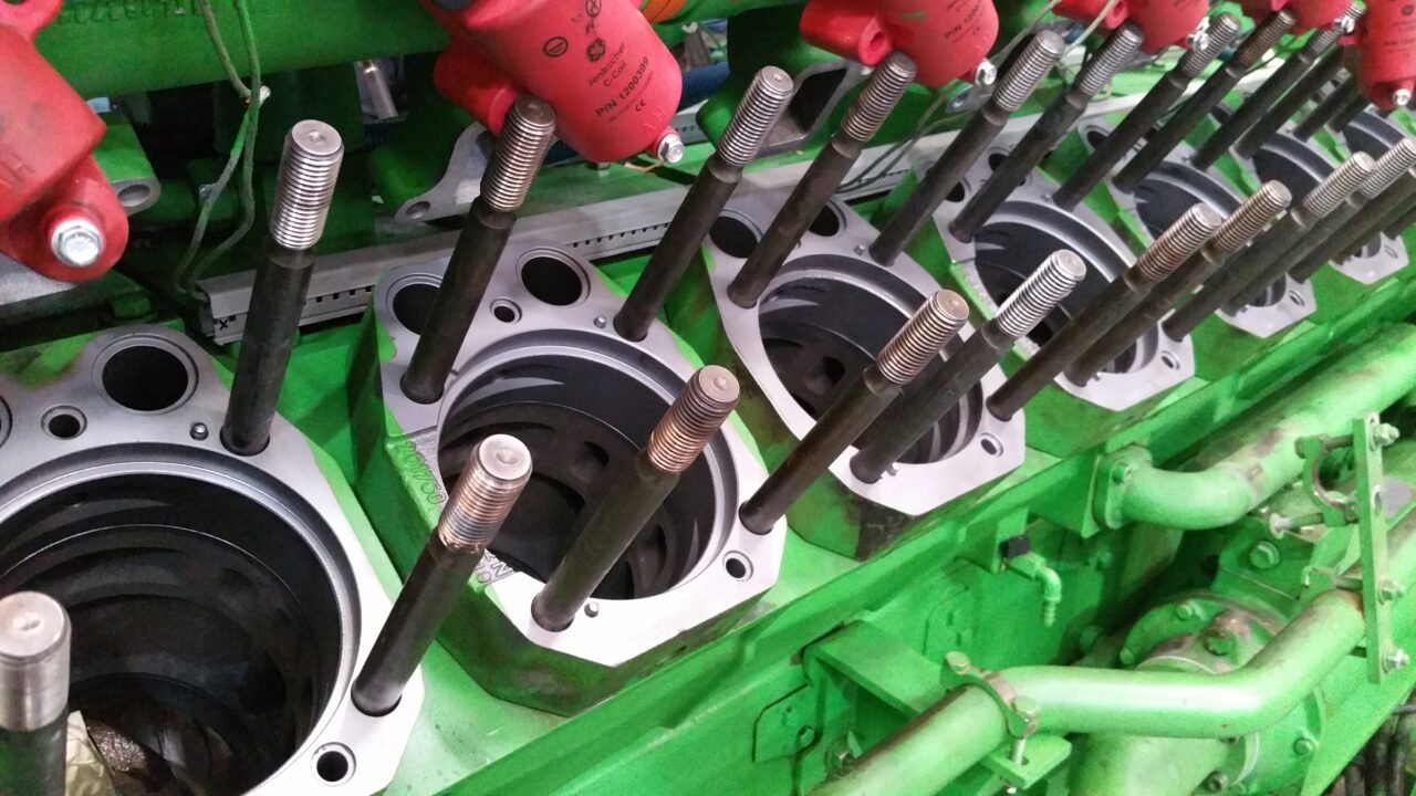 Reparación de un motor de gas industrial | RS Motors